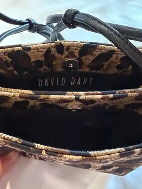 David Dart Crosbody-Messenger | Bags | David Dart Two Snap Compartments ...